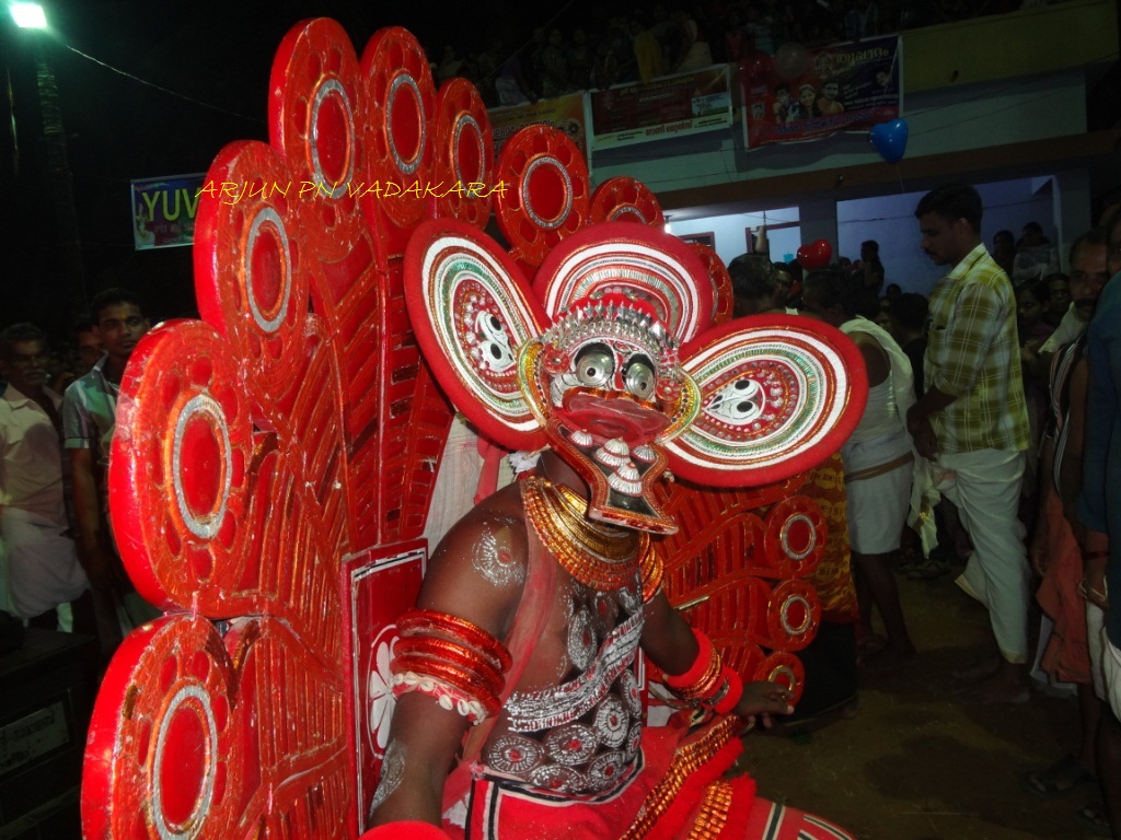 THEYYAVUM THIRAYUM: KUTTICHATHAN THEYYAM BY ARJUN PN VADAKARA