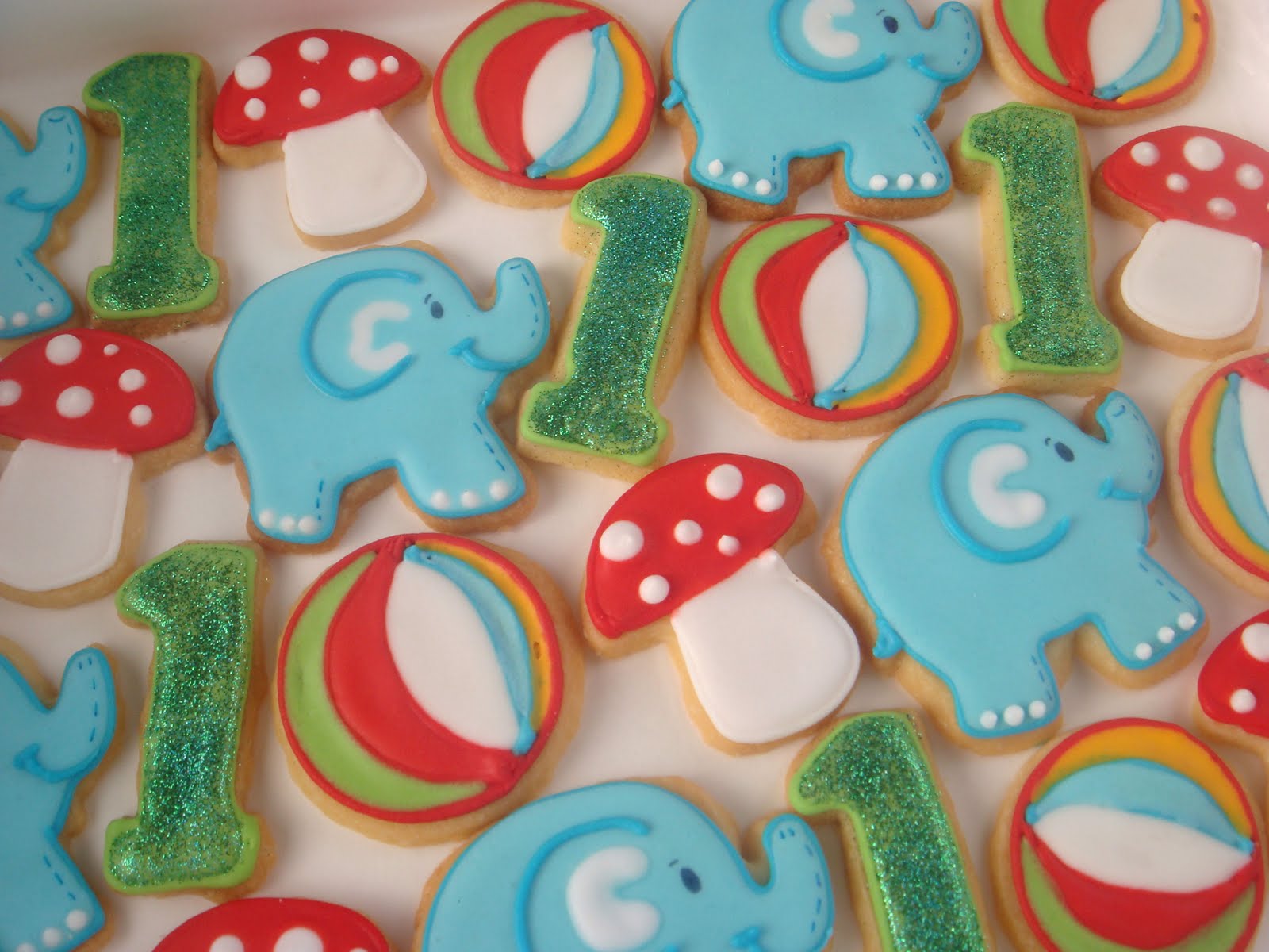 butter hearts sugar: Elephant Cookies