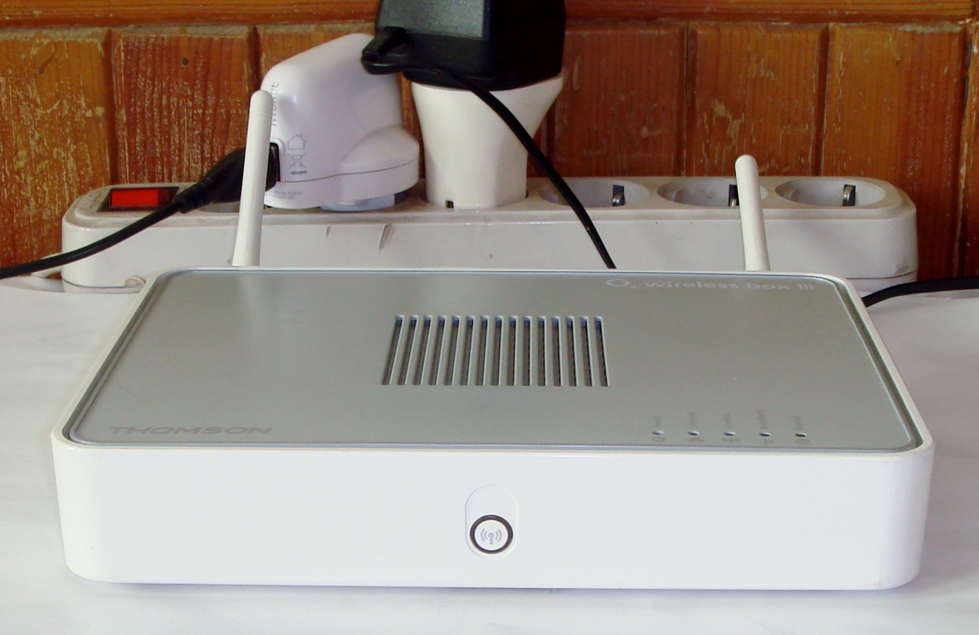 O2 Wireless Box III (TG585n) & IV (TG587nV2): Info and Usage Options