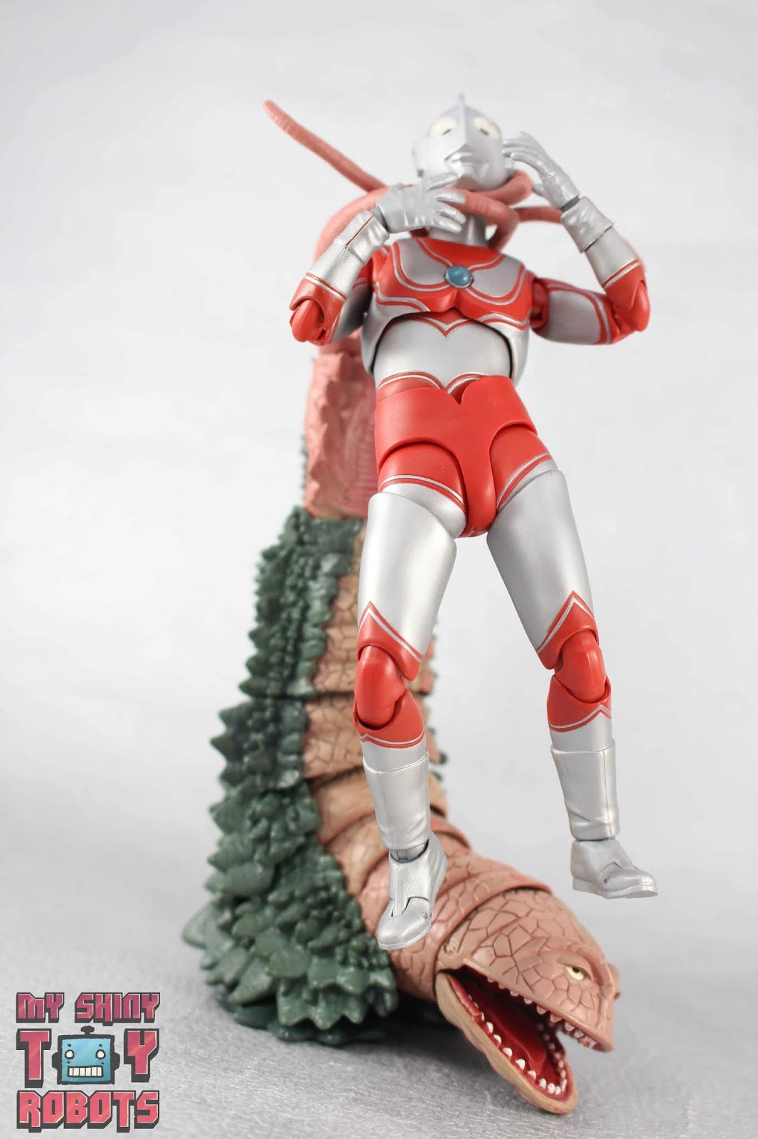 My Shiny Toy Robots: Toybox REVIEW: S.H. Figuarts Twin Tail