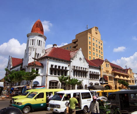 Jejak Tewasnya Brigjen AWS. Mallaby di Jembatan Merah - Surabaya ...