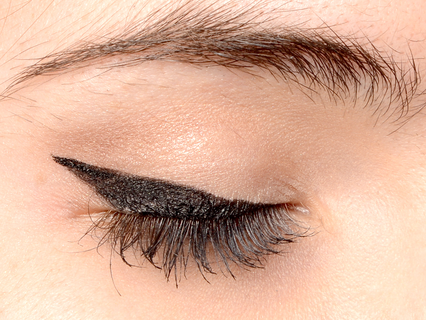 Bisous Darling: Winged Liner : Tutorial