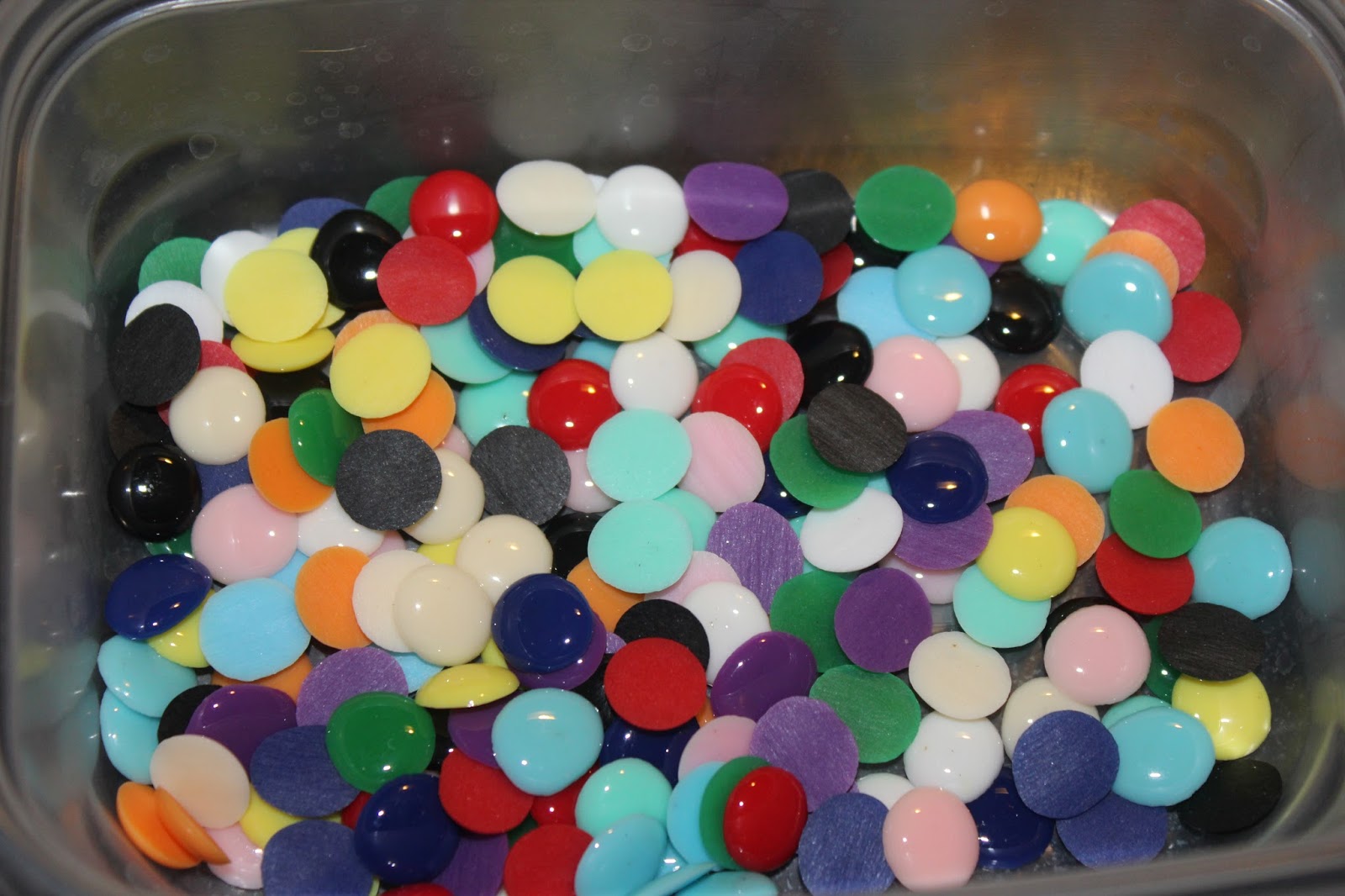 Welcome to the Tralace: Making your own enamel dots for scrapbooking ...