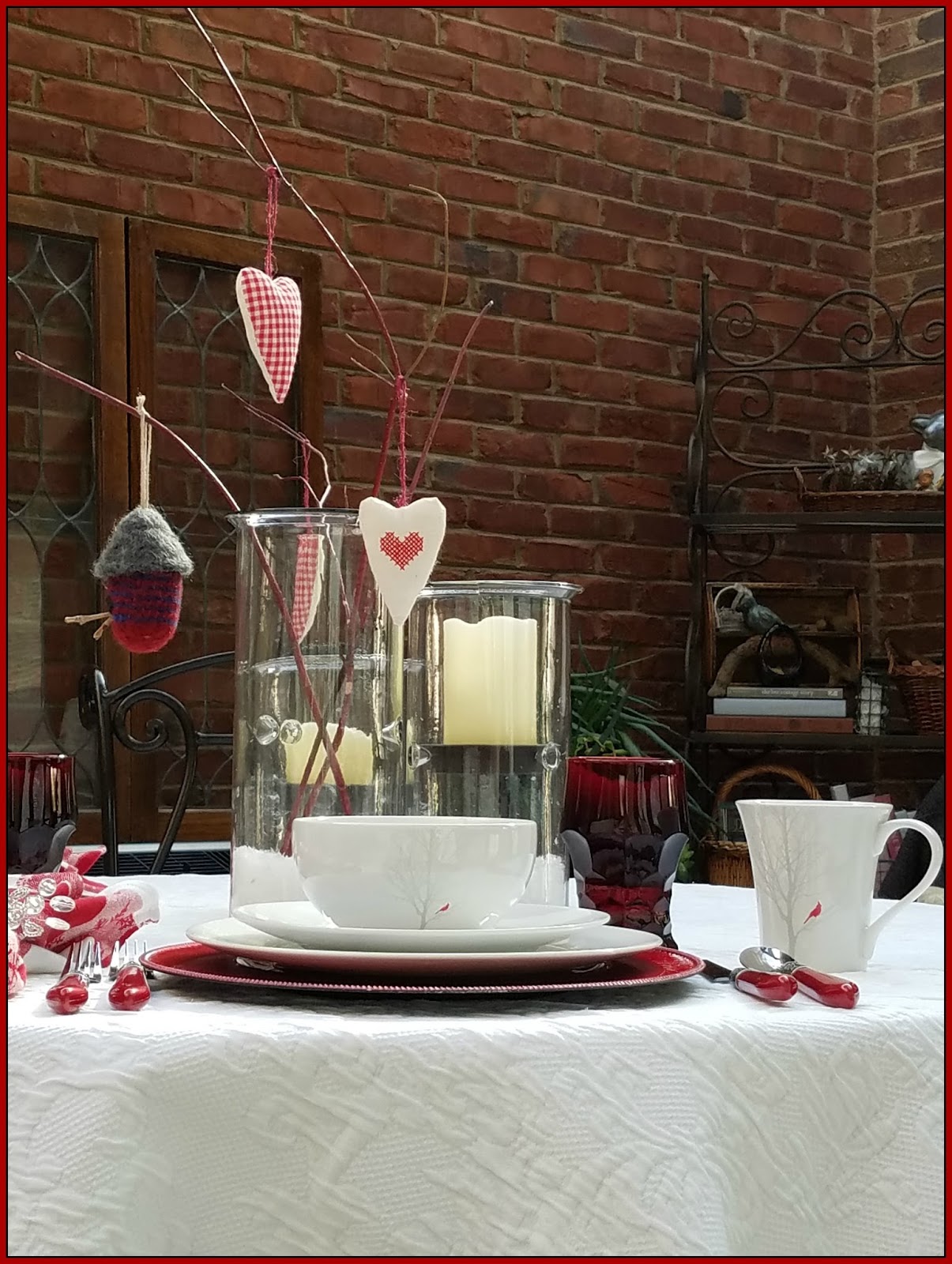 Panoply: Winter Cardinal Table for Two