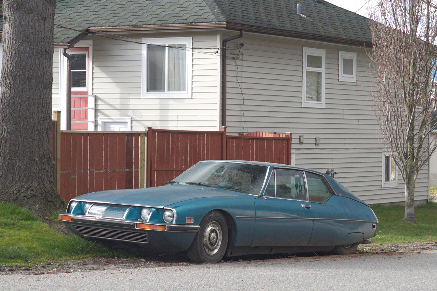Old Parked Cars Vancouver: 1973 Citroën SM