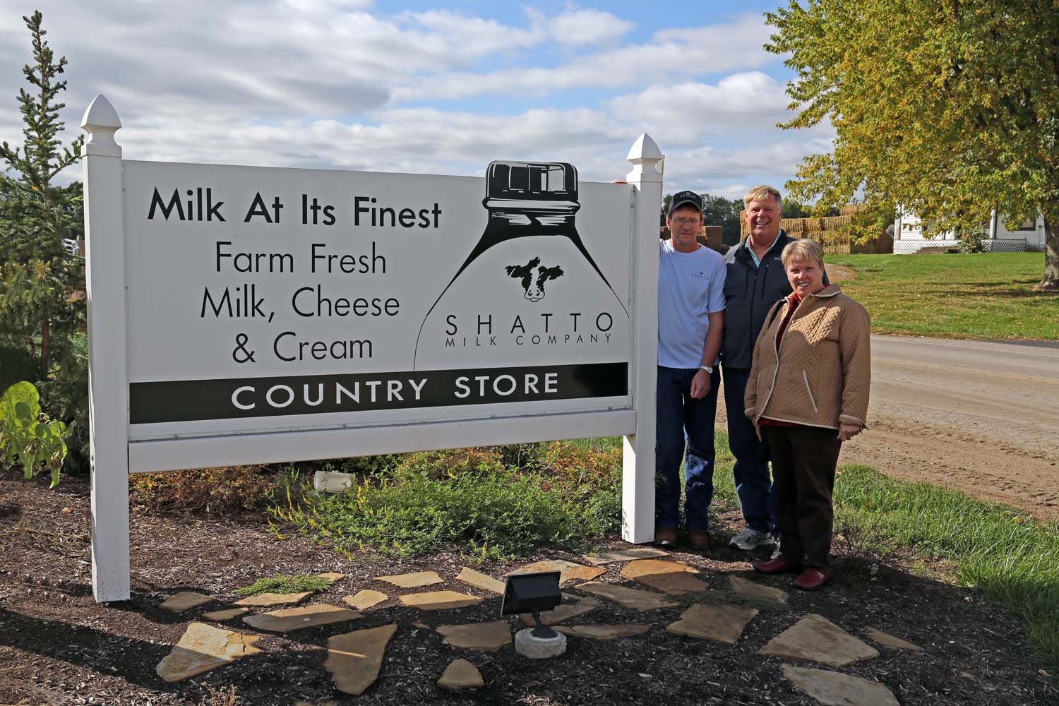 John and Sigrid's Adventures: Touring Shatto Milk's Dairy Farm - 10/16/2013