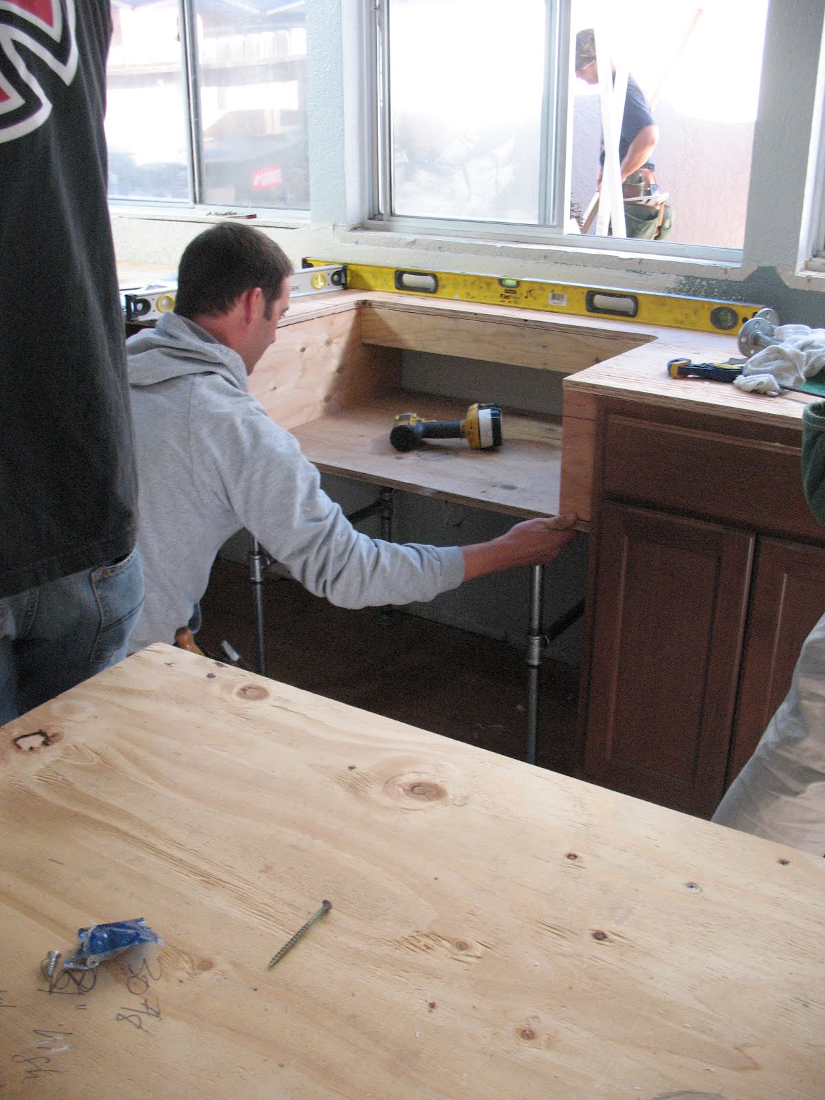 Meaningful Home Life: Kitchen Makeover - House Crasher Style!