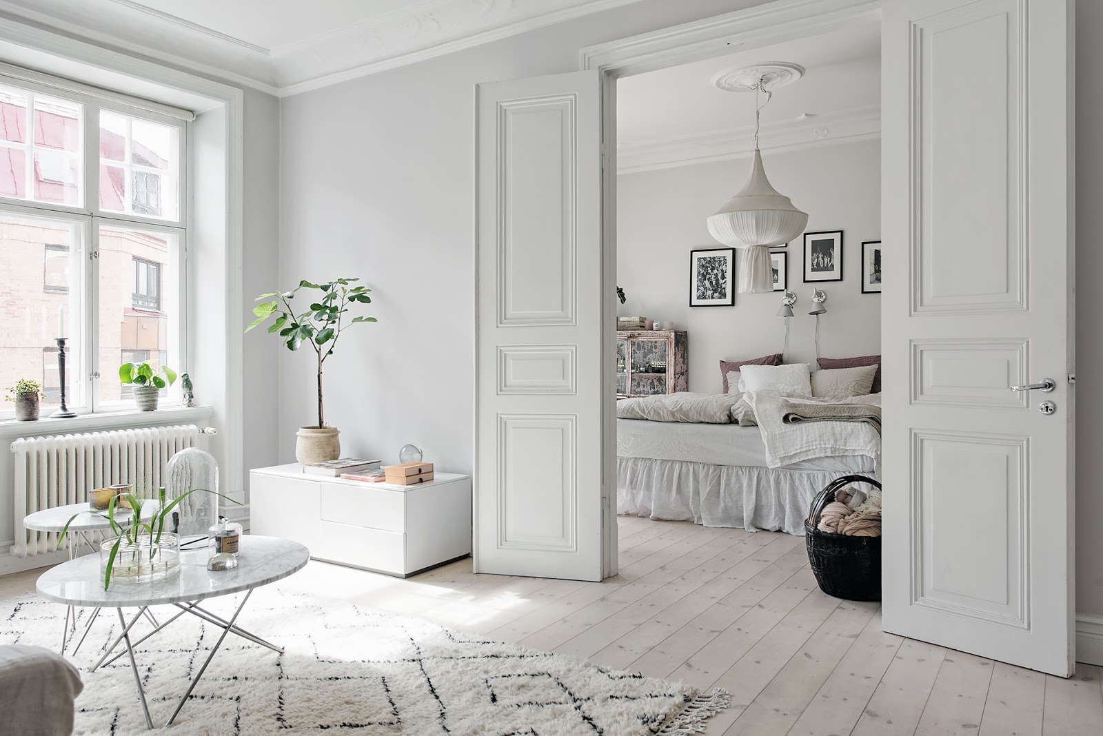 Bej, crem și accente pastelate de culoare într-un apartament de 106 m² ...