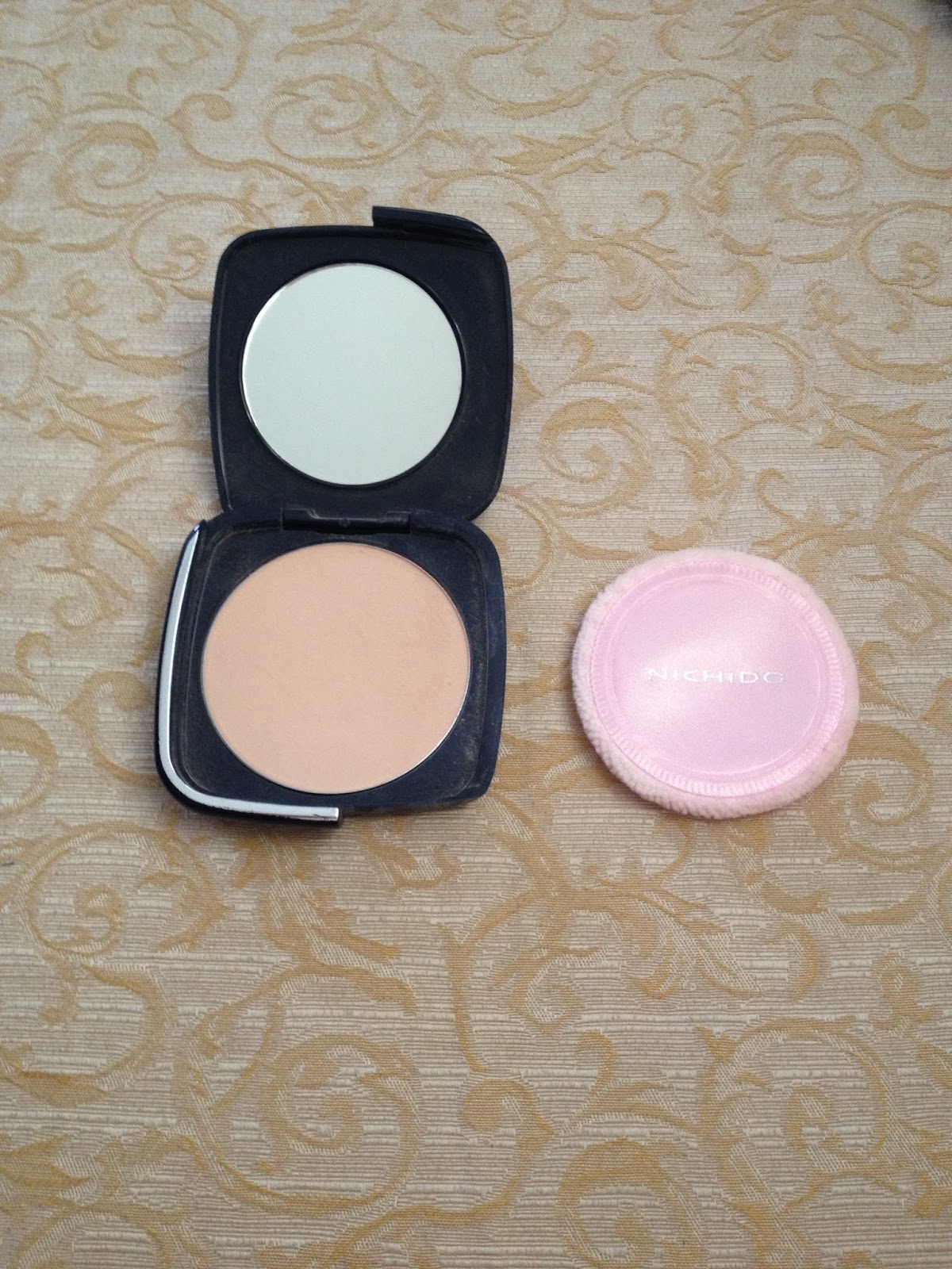 The Philippine Budgetarian: Product Review: Nichido Pressed Powder (Tan)