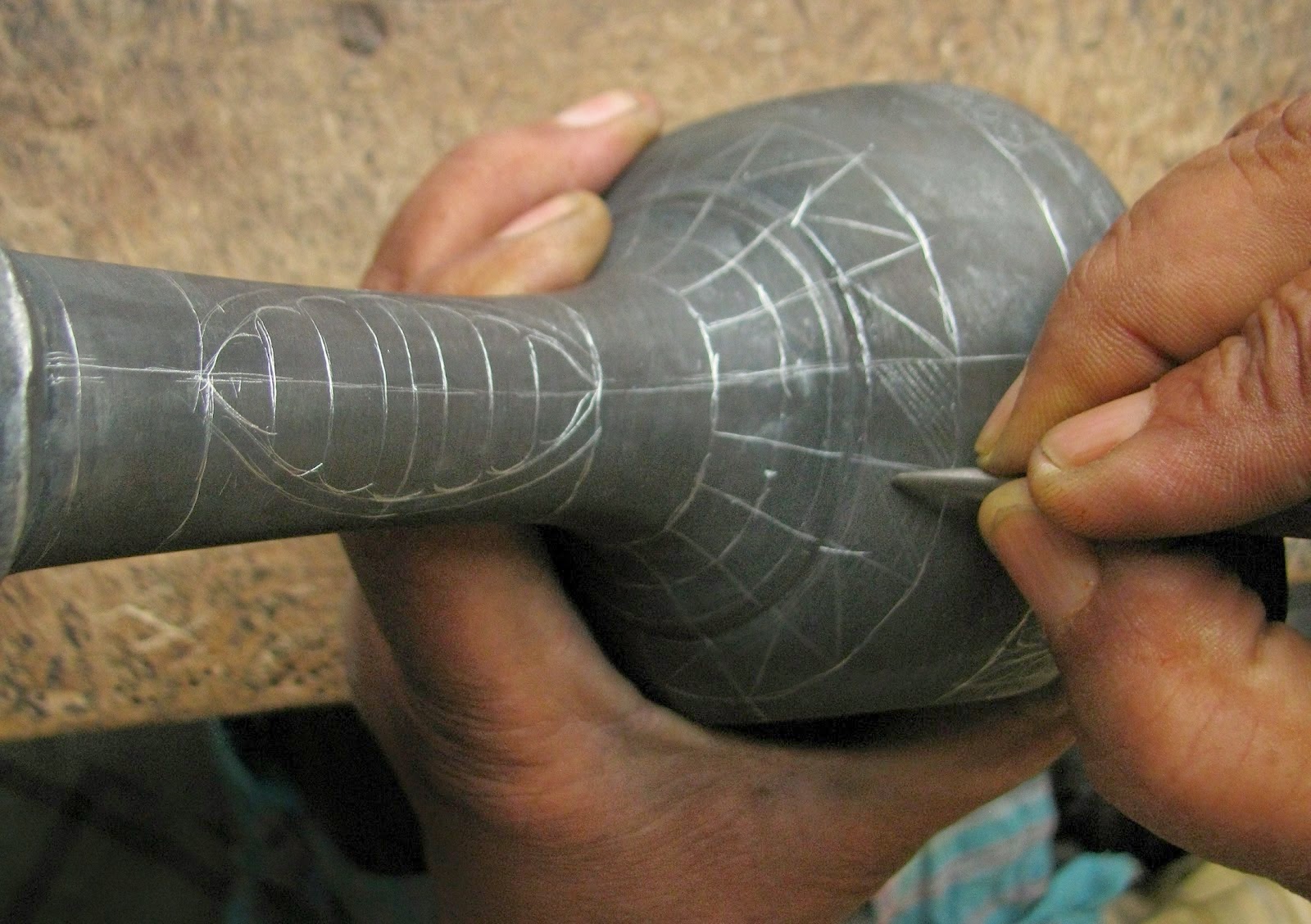 Rangeelaa-All about India....: Bidri craft