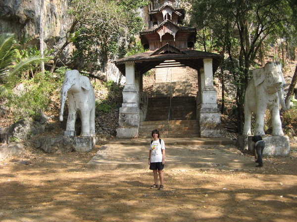 Caving in SE Asia: Myanmar - Saddan Cave, Hpa An, Kayin state