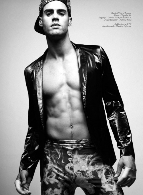 L'Homme du Jour: CHAD WHITE