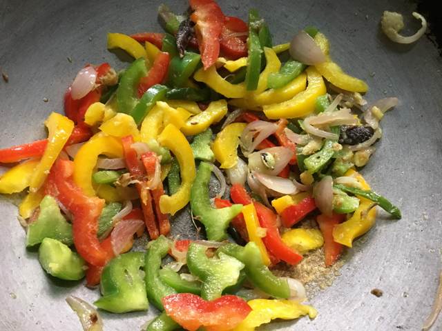 Capsicum Rice - Bell Pepper Rice - Easy Lunch Box Recipes