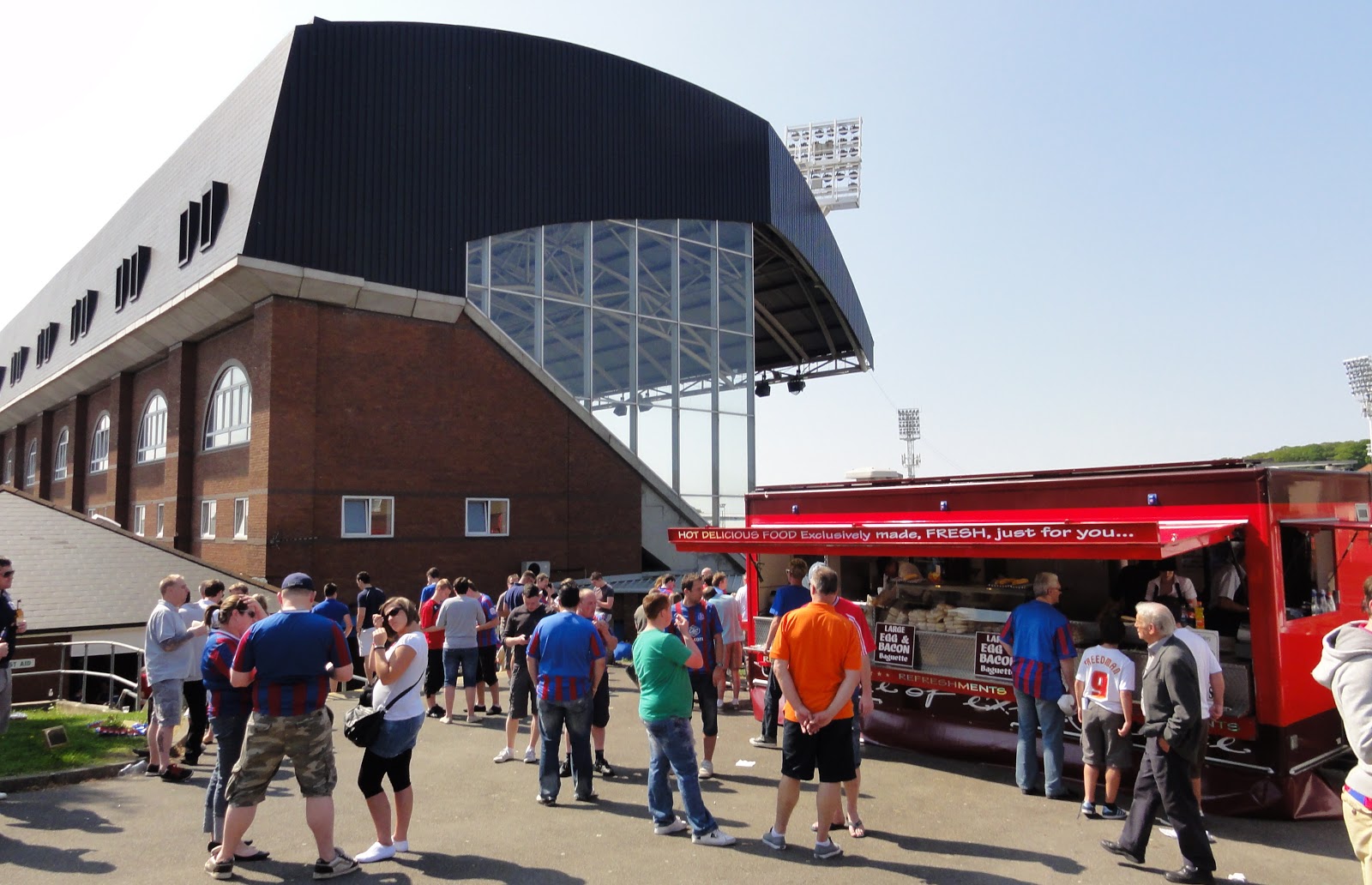 THE CHICKEN BALTI CHRONICLES: CRYSTAL PALACE FC