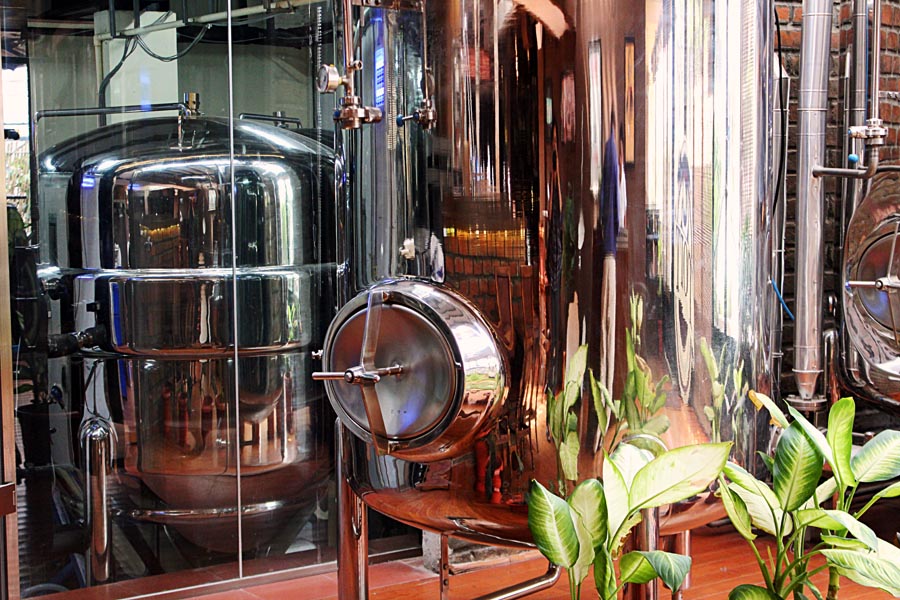 Stock Pictures: Microbrewery in Pune and Bangalore