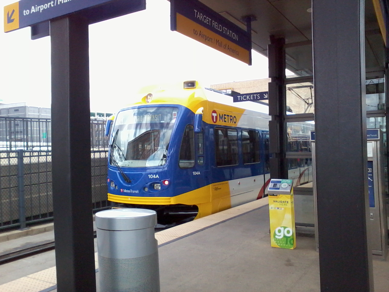 Twin Cities Transit: Siemens S70 LRV #201