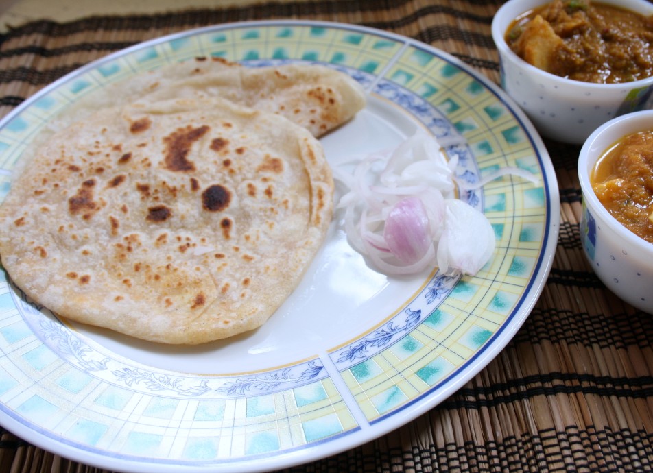 Stuffed Paneer Kulcha | How to make Paneer Stuffed Kucha