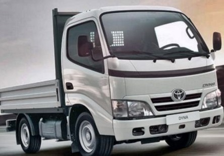 2017 Toyota Dina Review