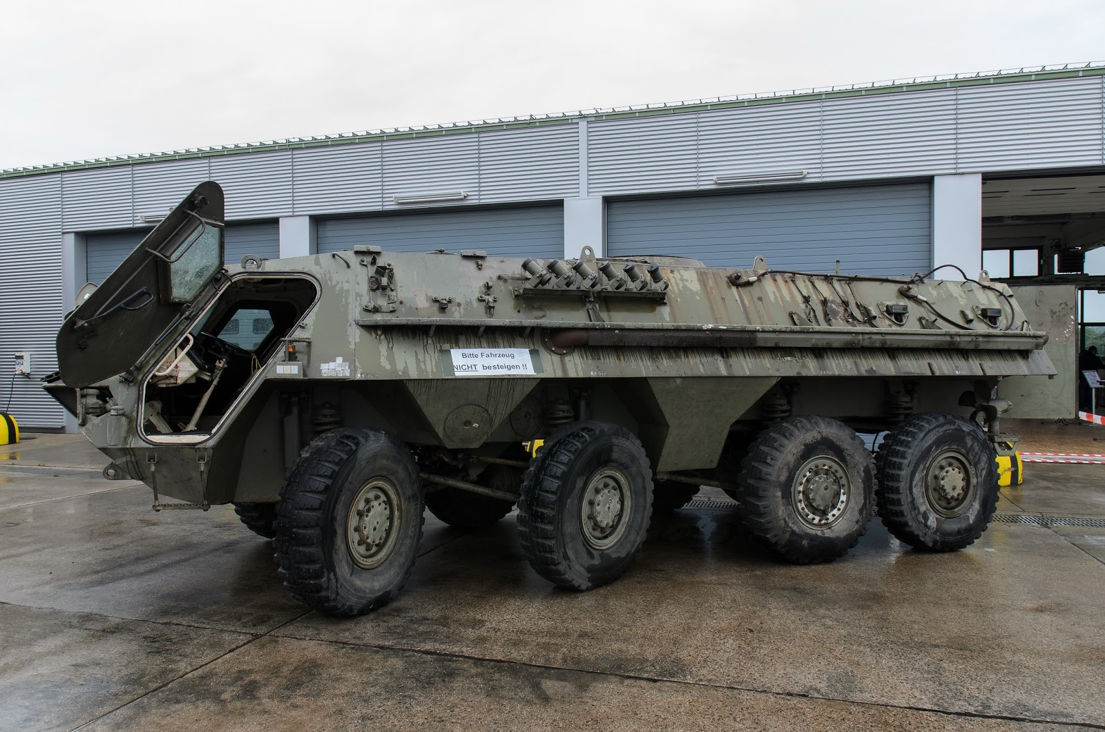 SNAFU!: Transportpanzer Fuchs 8x8 prototype...unknown armored vehicle!