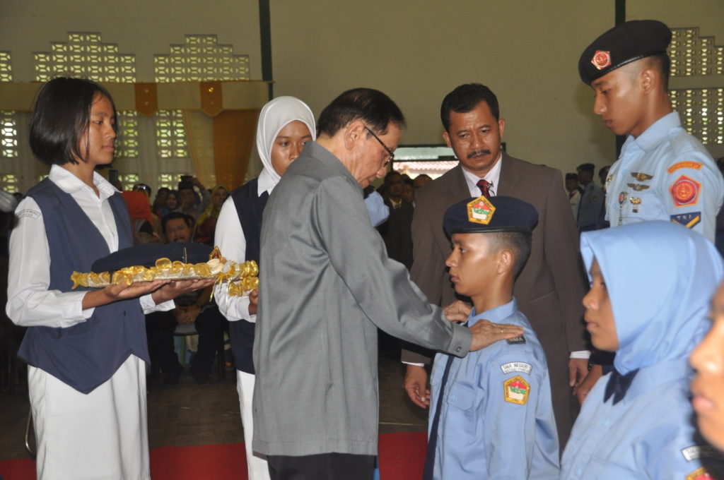 Pelantikan Siswa Baru SMAN 1 Plus Matauli Angkatan 23 ~ Dangstars™