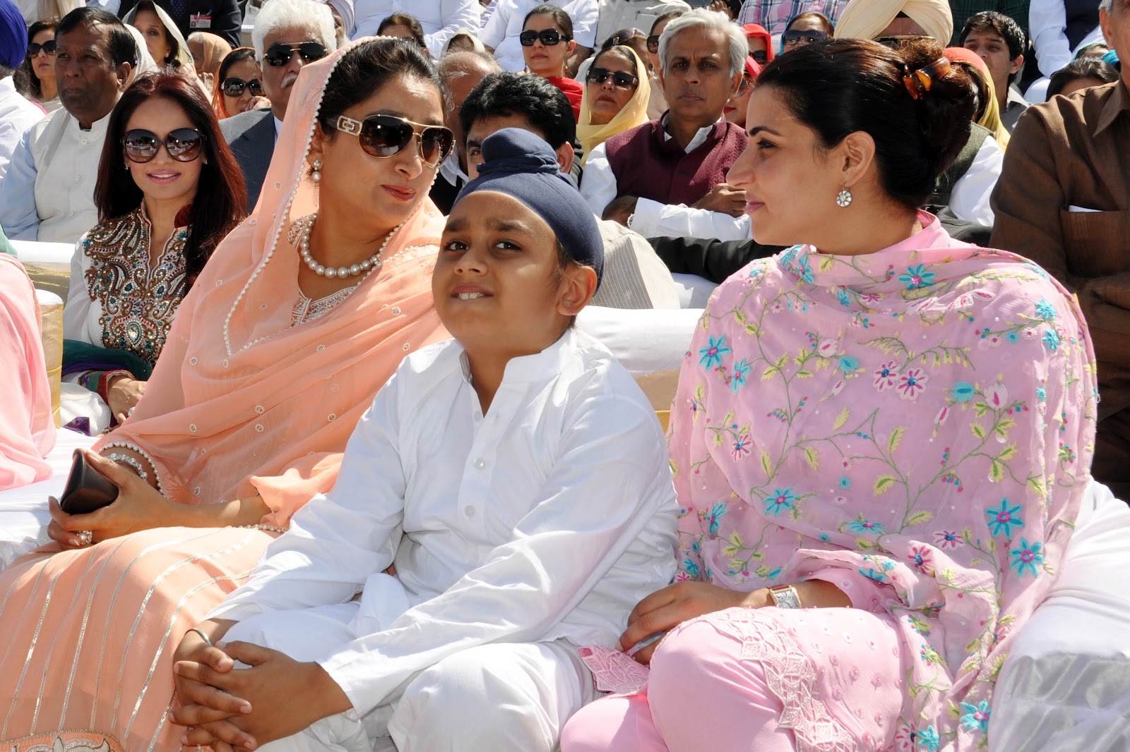 Punjabnewswire4u: Badal makes history as sworn-in CM for fifth term