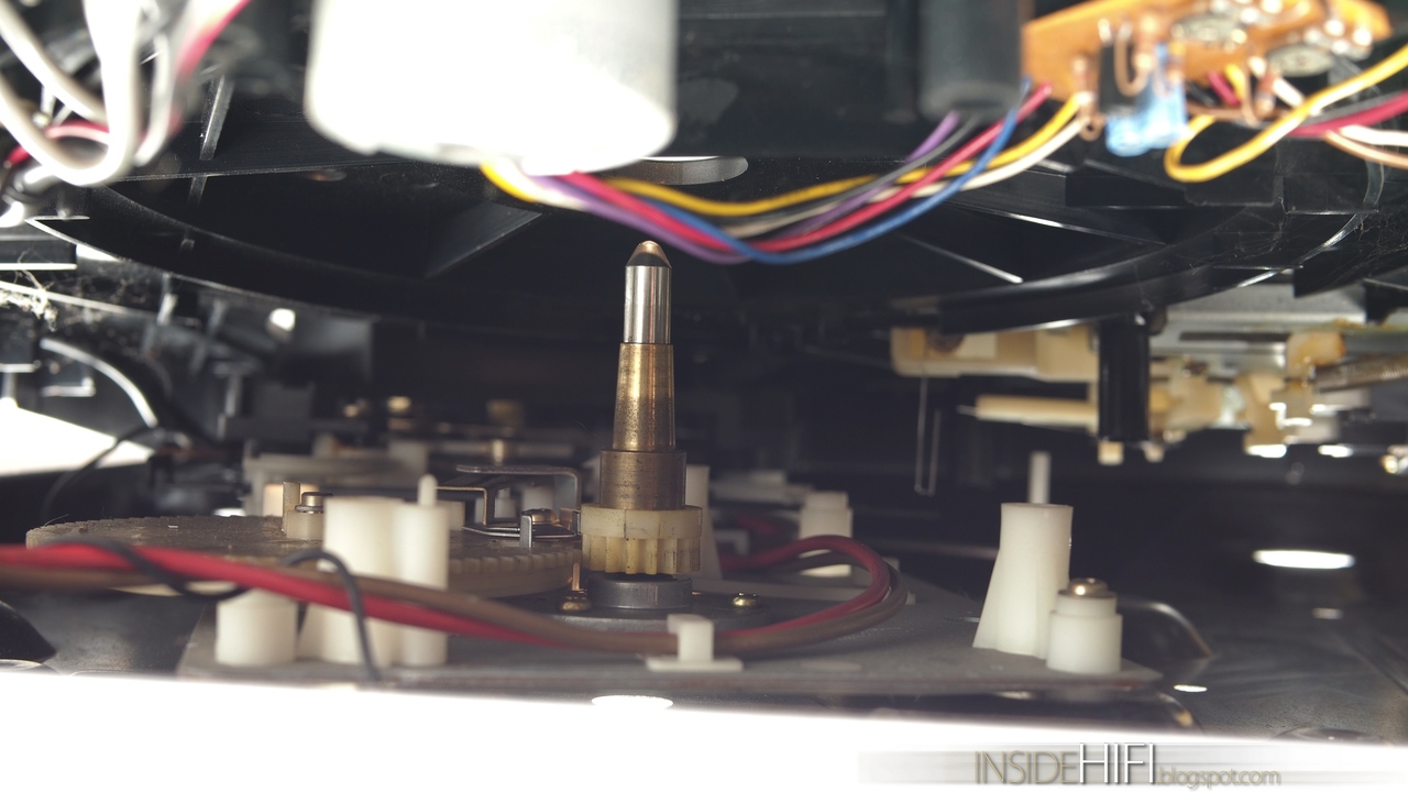 Inside Hi-Fi: Pioneer PL-2300