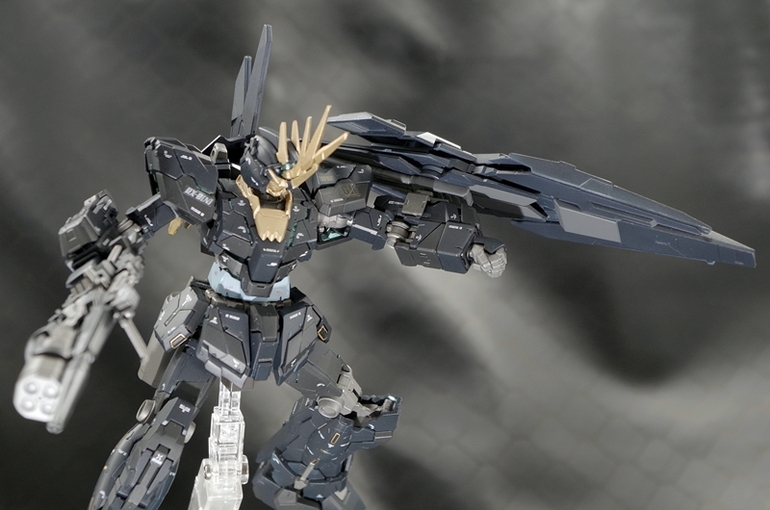 Custom Build: RG x HG 1/144 Banshee Norn