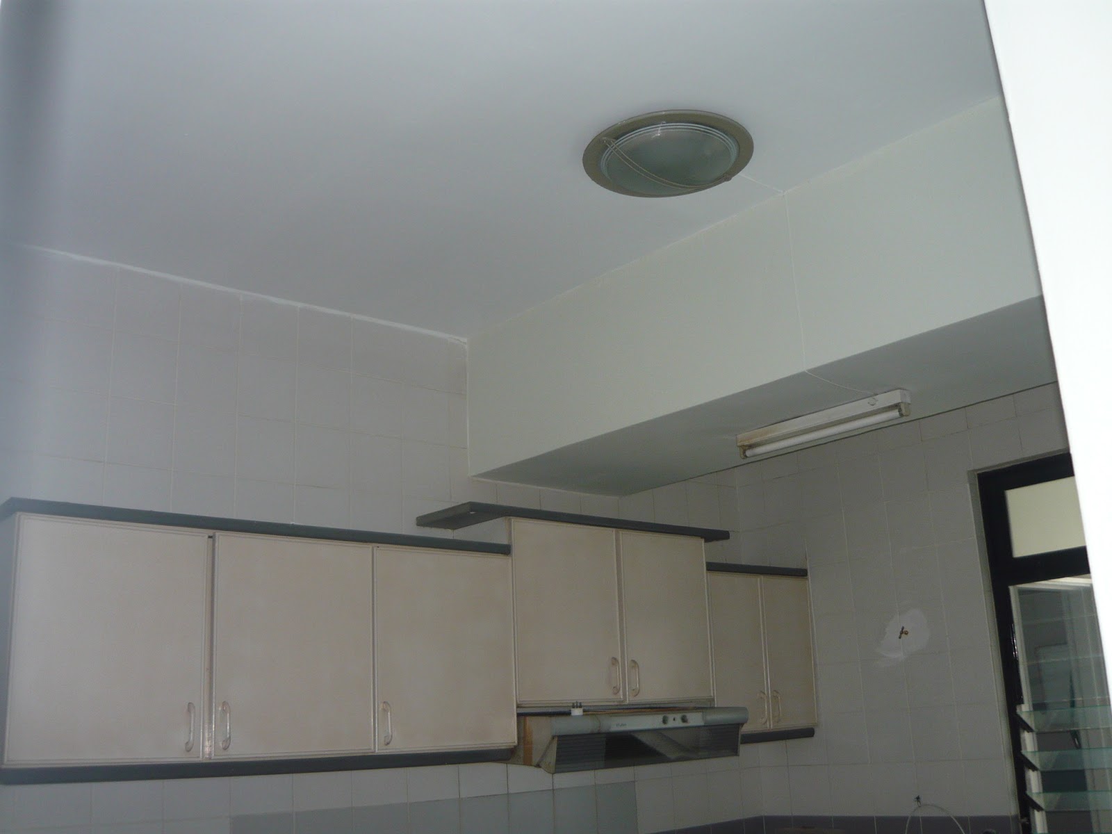 KERJA-KERJA MENGECAT AT ONE AMPANG AVENUE CONDOMINIUM NORTH SIDE(siling ...