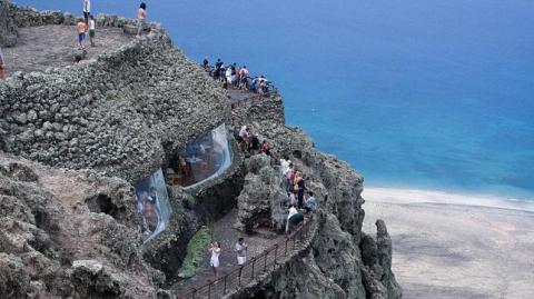 MIL Y UNA HISTORIAS : Mirador del Río - Lanzarote