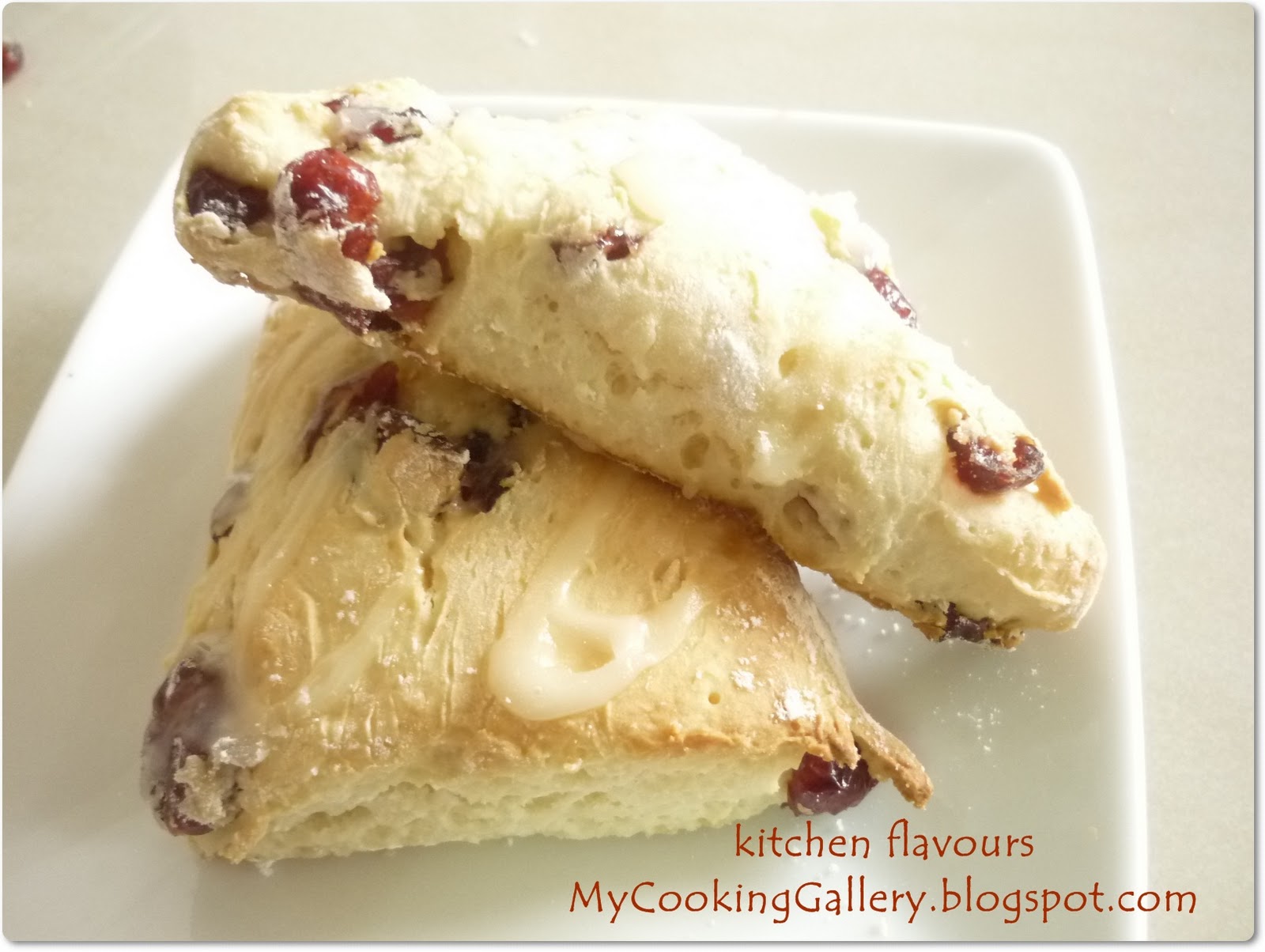 kitchen flavours: Dried Cranberry Scones