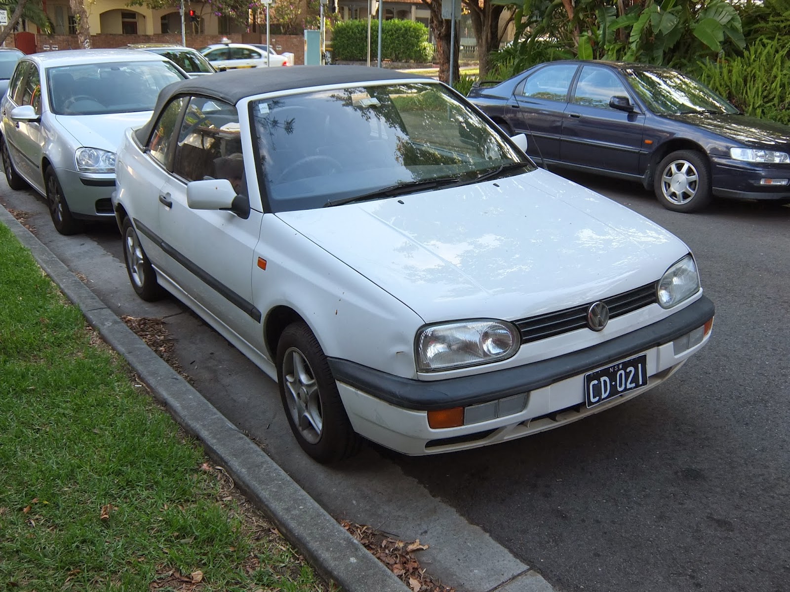 Aussie Old Parked Cars: 1995 Volkswagen Golf Mk3 Cabriolet