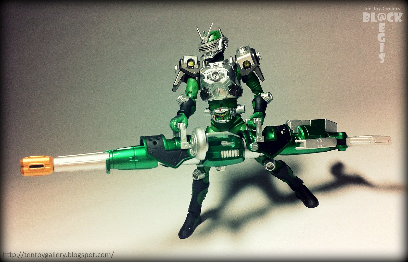 Ten Toy Gallery: Review: S.H.Figuarts Masked Rider Zolda