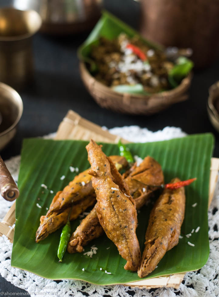 Mochar Pur Bhaja /Batter fried Banana blossom heart - A Homemaker's Diary