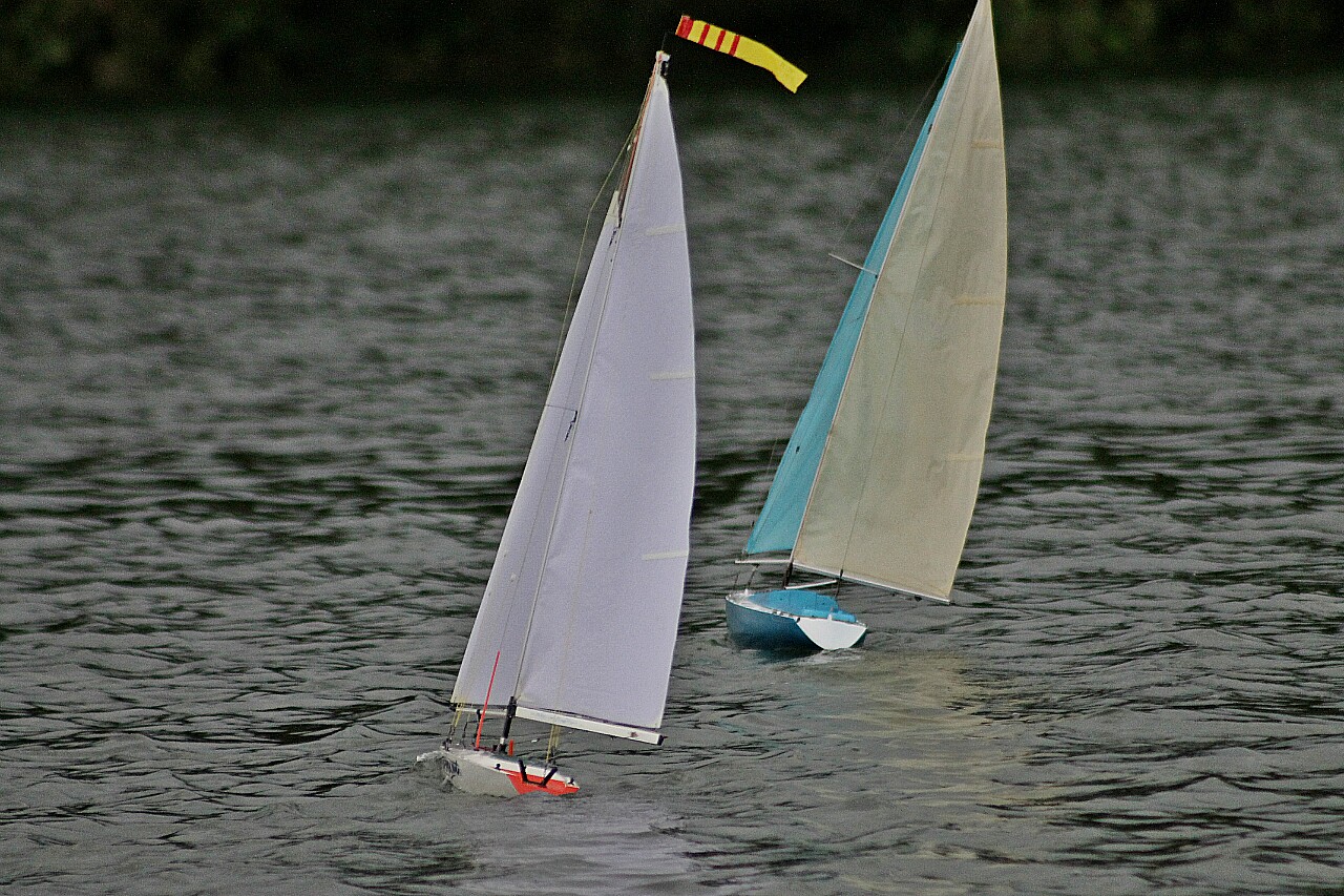 Kaysee RC World: Surmount - RC Sailboat