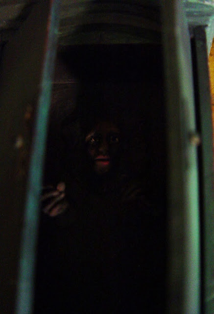 Liz Adeles SpOOky Art: Haunted Closet