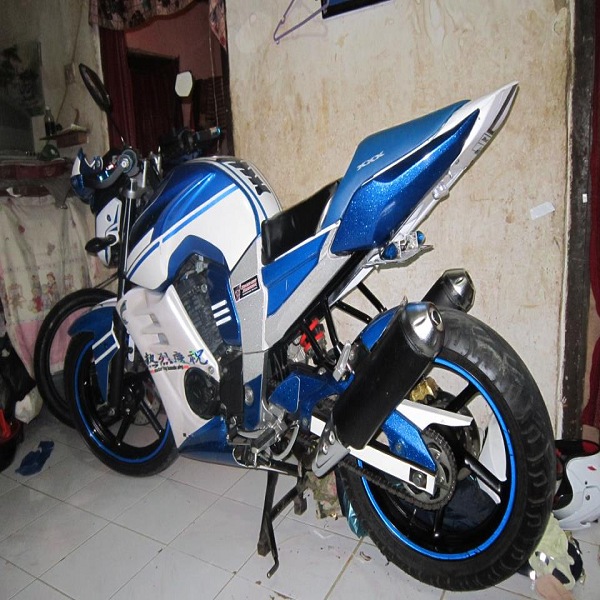 31 Gambar modifikasi motor byson new street fighter ala gp paling keren ...