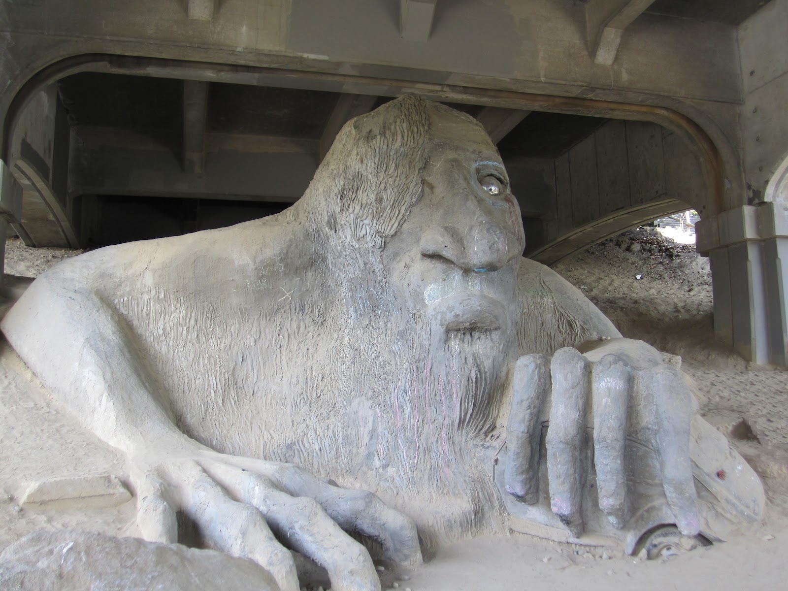 Bridge Troll