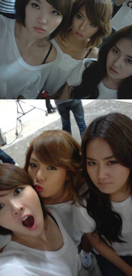 4minute’s Jiyoon, Gayoon, and HyunA gets serious in selca photoAugust 7 ...