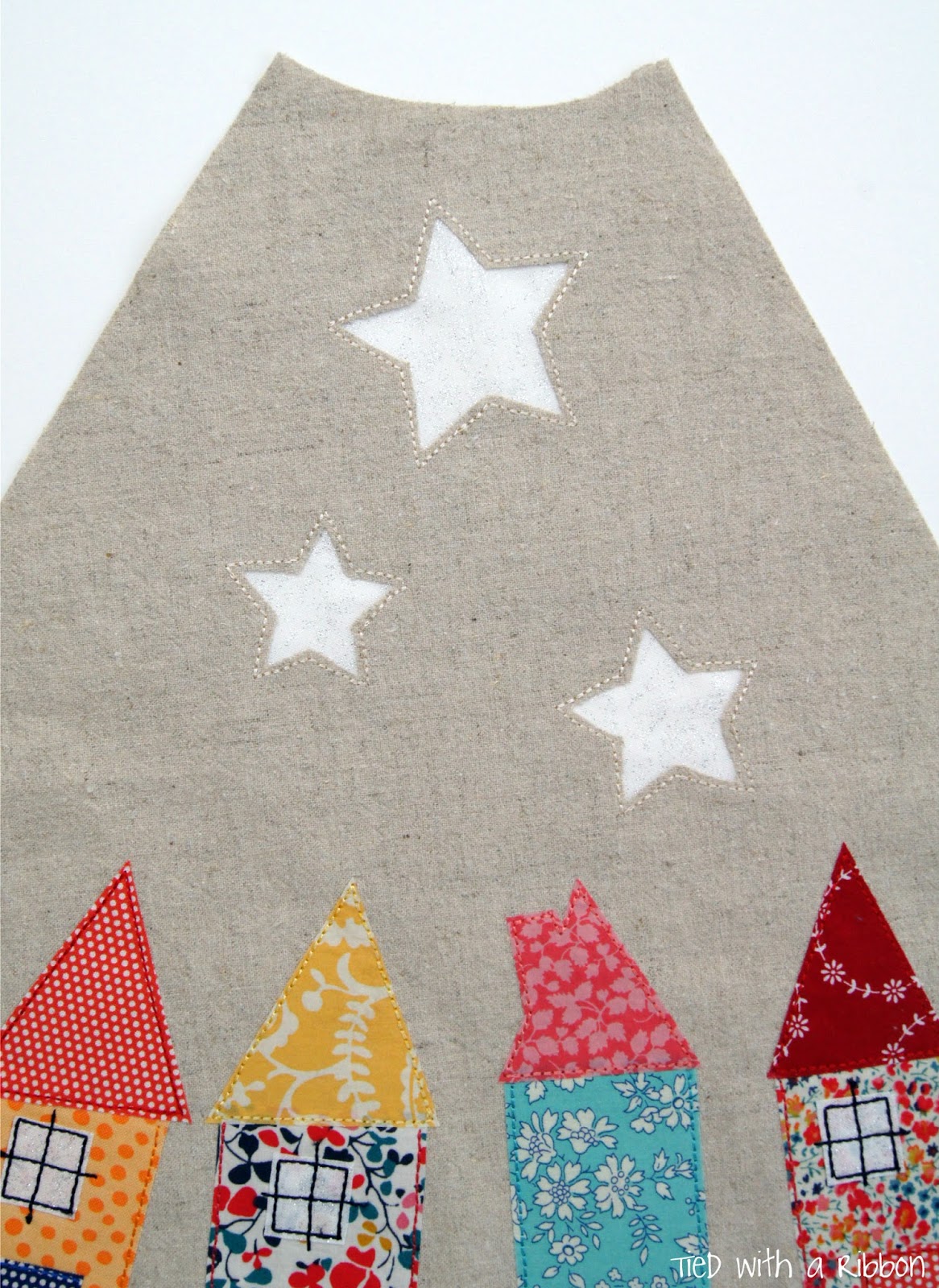 Tied with a Ribbon: Tutorial - How to Reverse Applique