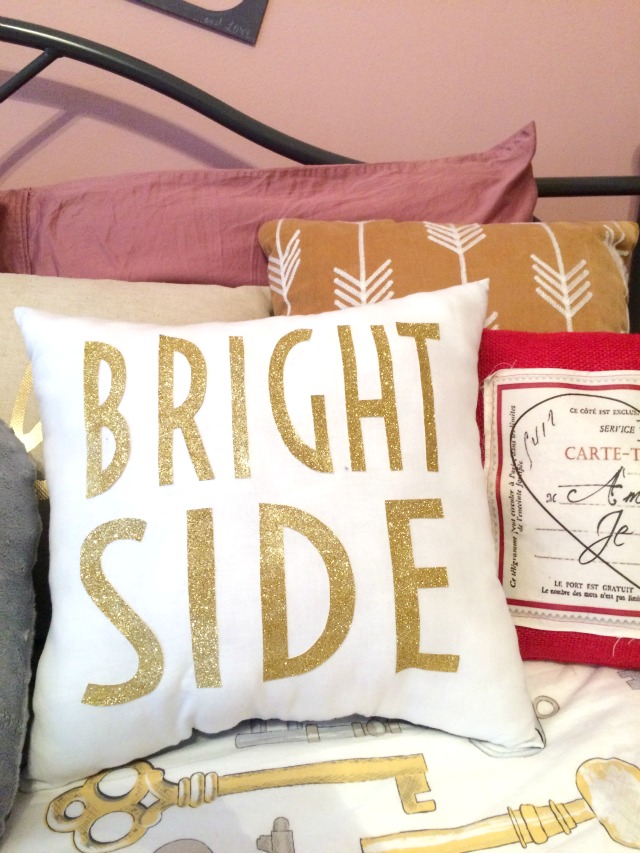 All Paths Lead to Wonderland: DIY Bright Side/Monday Side Pillow