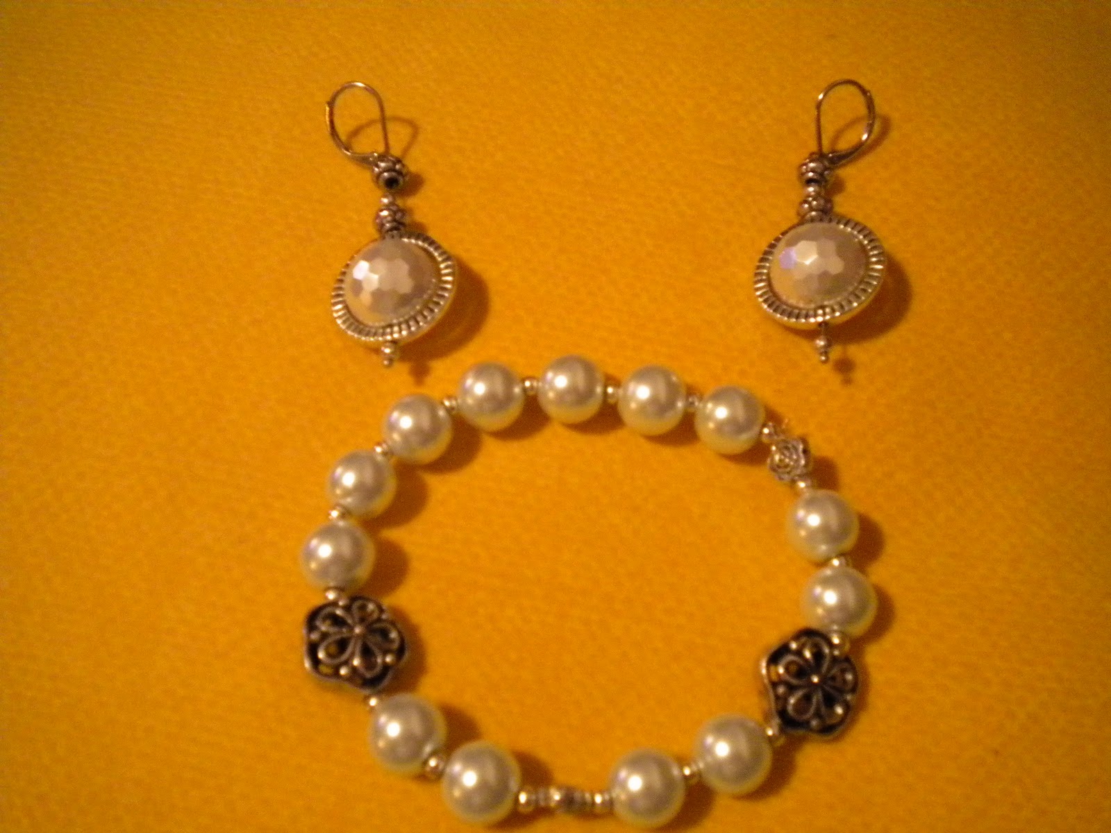 Handmade: BIJUTERII HANDMADE