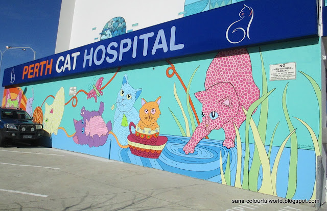 COLOURFULWORLD: Monday Mural - Dogs and Cats