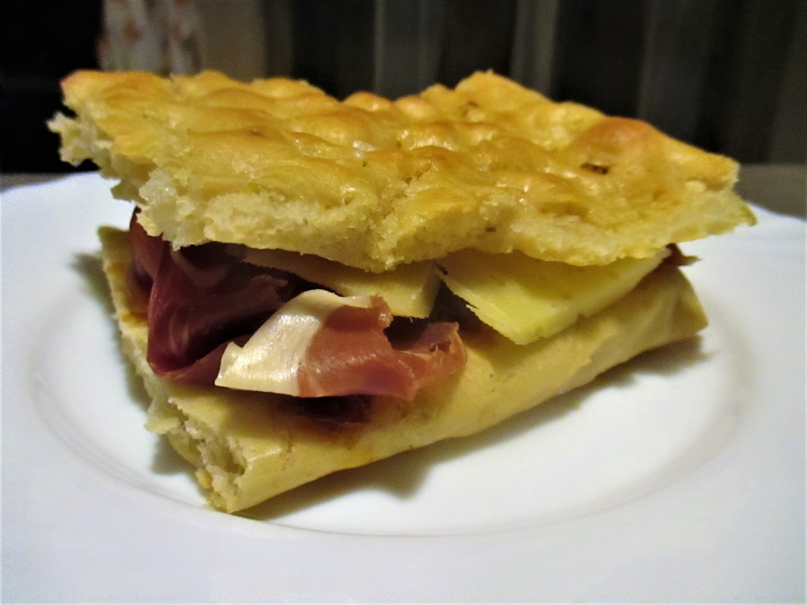 STUFFED HOMEMADE FOCACCIA – Focaccia fatta in casa ripiena | Ricetta ed ...