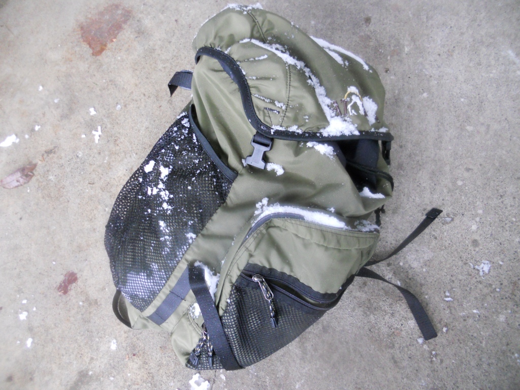 Snacking Squirrel: Hug A Snowman... It's Cold Out There!