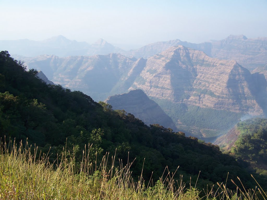 Trekking In Maharashtra: Chandragad To Arthur's Seat (Mahabaleshwar ...