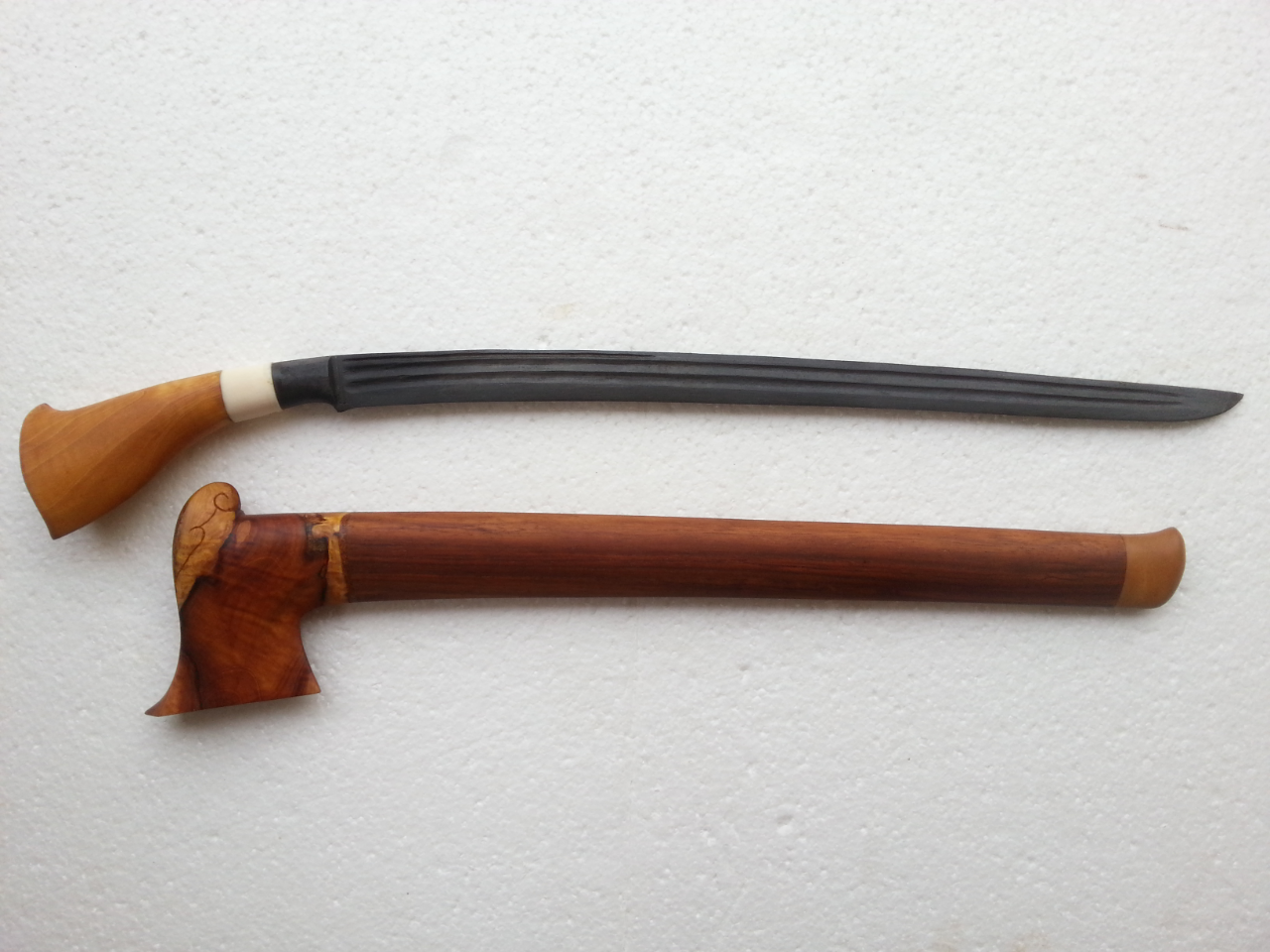 ZULL HERITAGE COLLECTIONS: Dimaharkan Badik Besar/Panjang Berlurah