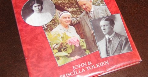 Tolkien collection: The Tolkien Family Album, prima edizione 1992