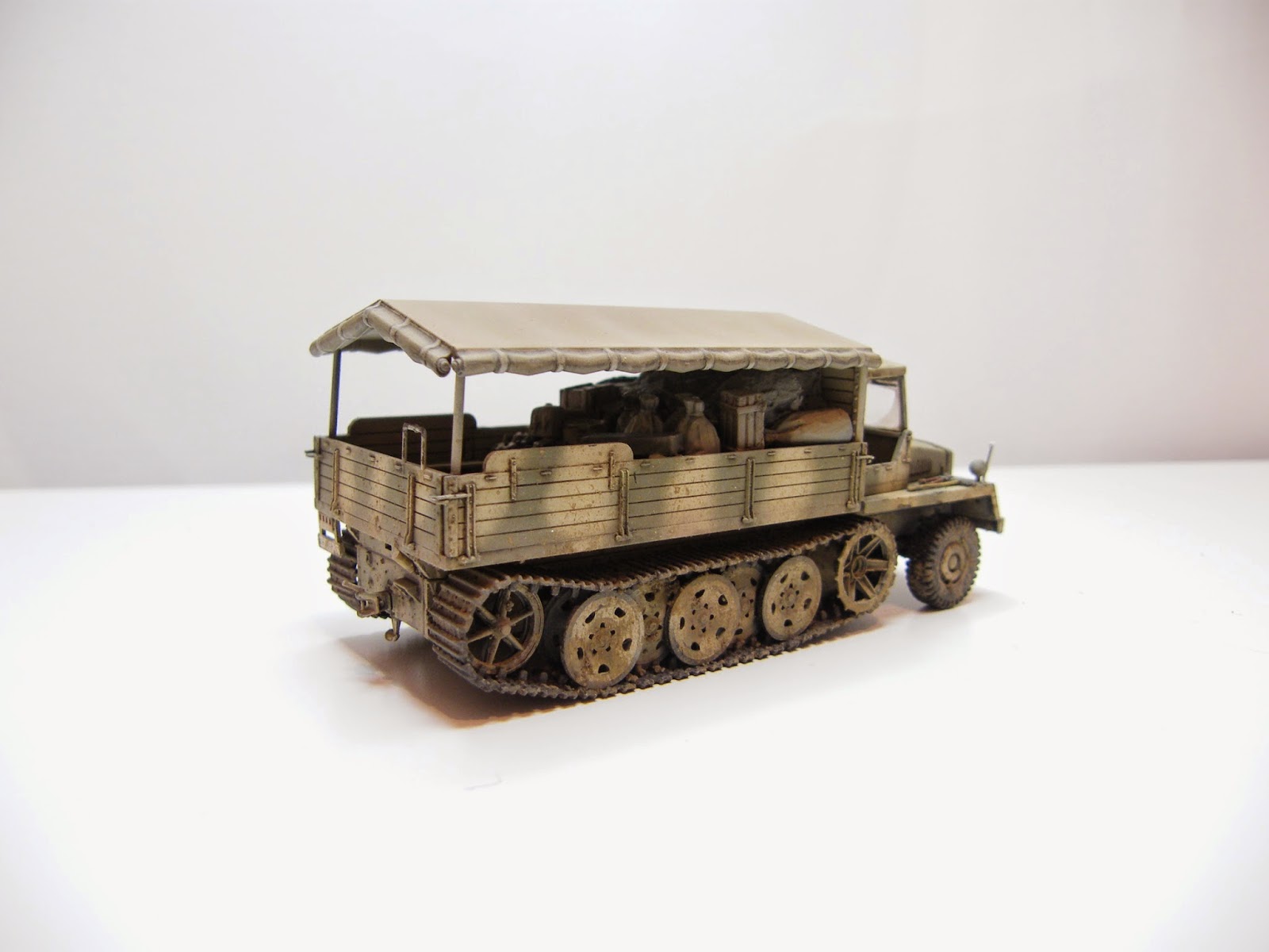 Blue Bear's Scale Models: Maco 1/72 sWS schwerer Wehrmachtschlepper