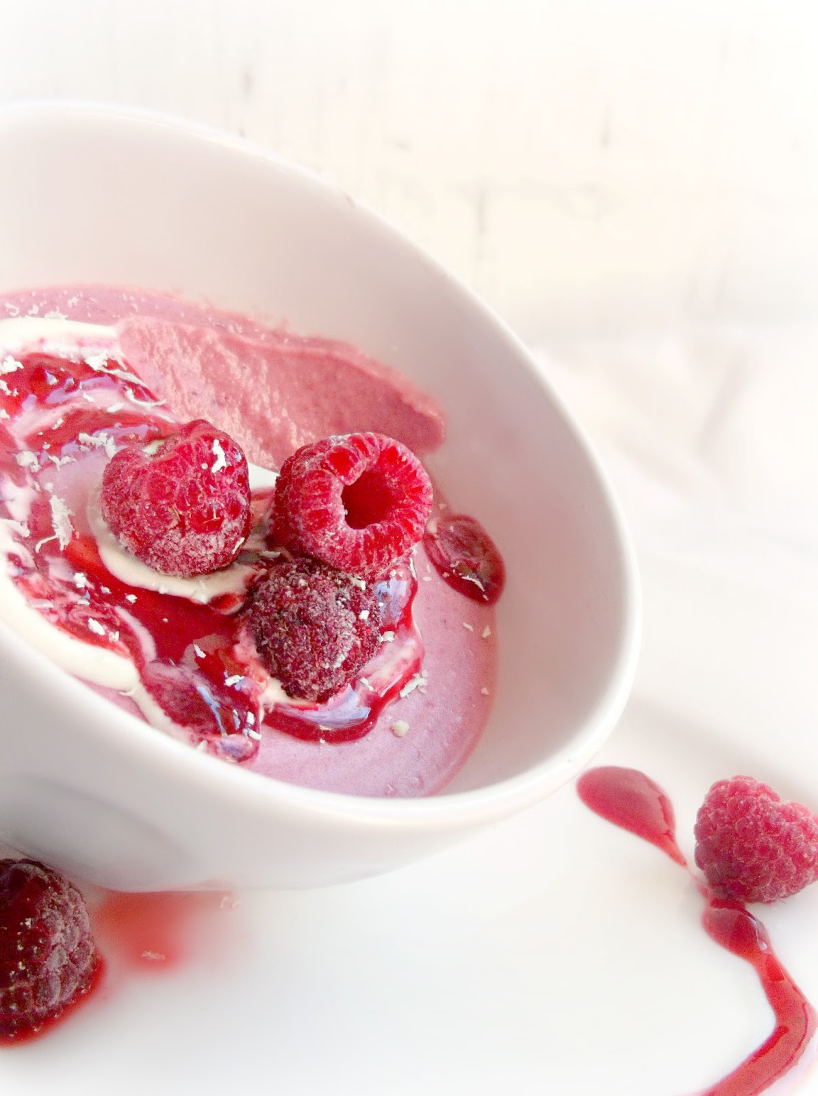 Lick The Spoon: Raspberry and White Chocolate Mousse