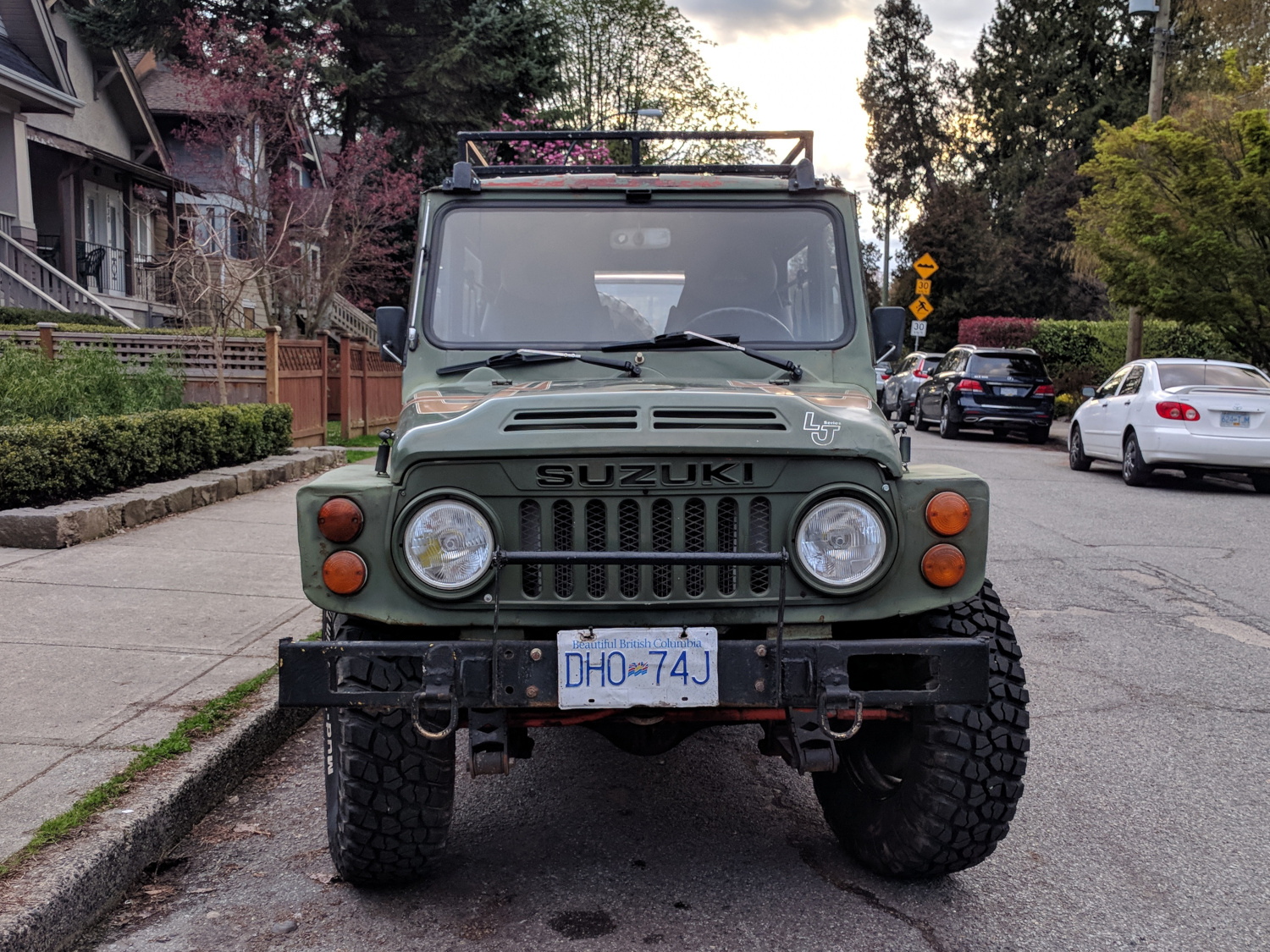 Old Parked Cars Vancouver: 1980 Suzuki LJ80